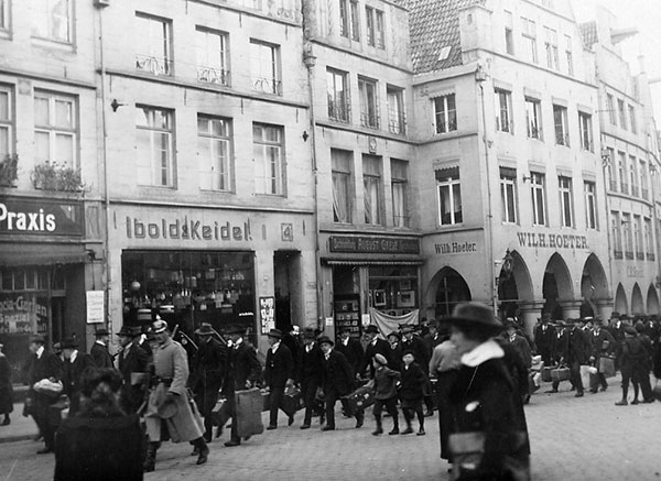 Stadt Münster: Kriegschronik 1914-1918 - 1914: Soldaten - Musterung und ... Stadt Münster: Kriegschronik 1914-1918 - 1914: Soldaten - Musterung und ...